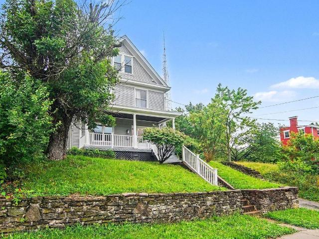 814 Summit Avenue