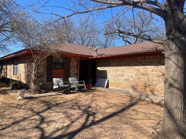 814 Plum St, Graham, TX 76450 | Compass