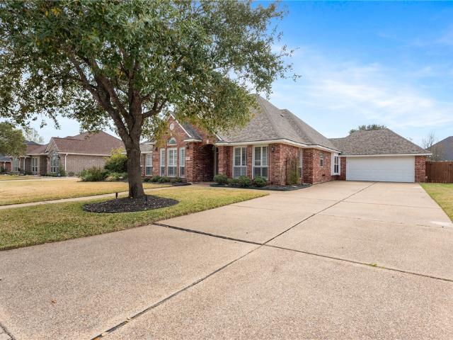 814 Royal Adelade Dr, College Station, TX 77845 | MLS #26002 | Compass