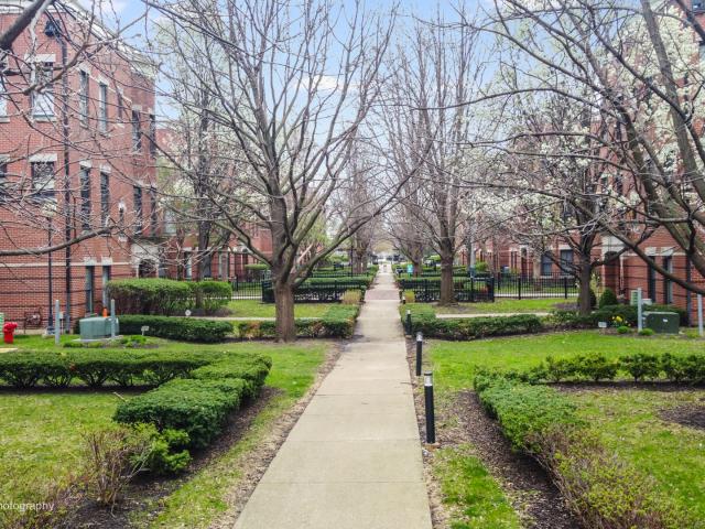 814 W 15th Pl, Chicago, IL 60608 | MLS #12615 | Compass