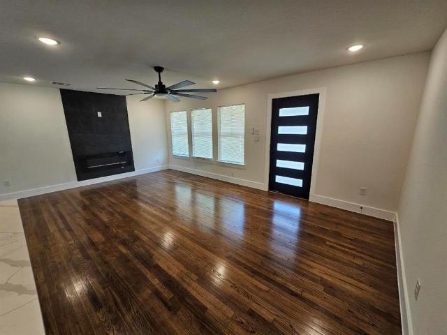814 Woodacre Drive