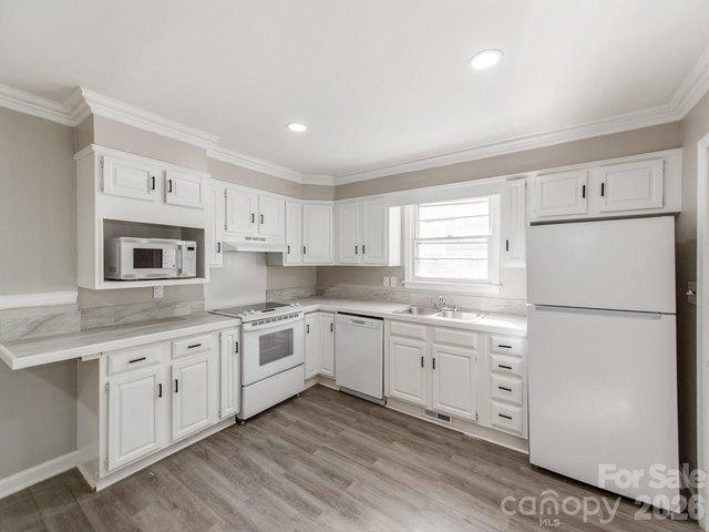 814 Wilbrown Cir, Charlotte, NC 28217