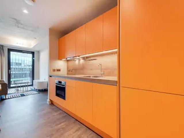 814 The Robinson West | Quintain Living