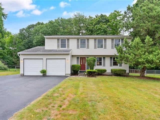 8154 Dexter Pkwy, Baldwinsville, NY 13027