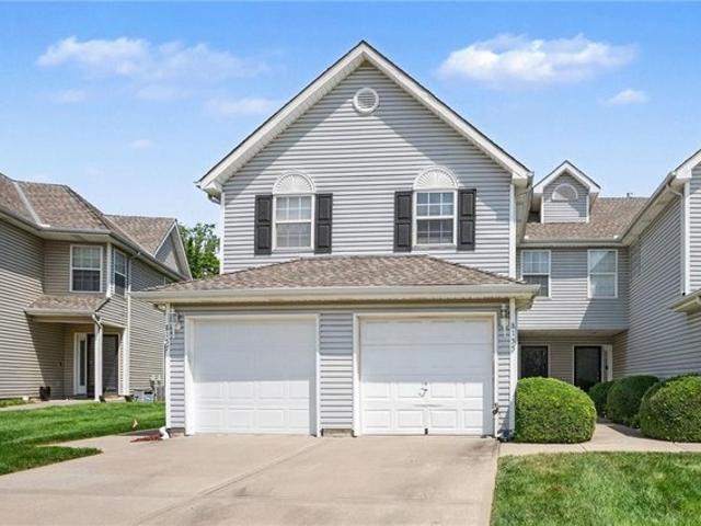 8155 N Lawn Ave, Kansas City, MO 64119