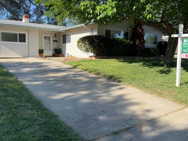 8155 Oahu Dr, Fair Oaks, CA 95628