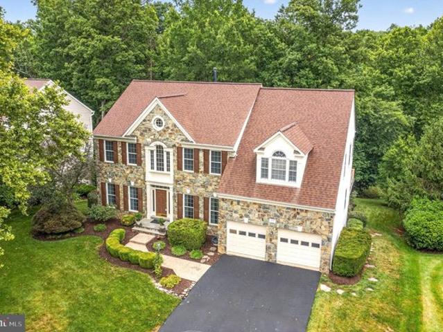 8155 Cancun Ct, Gainesville, VA 20155