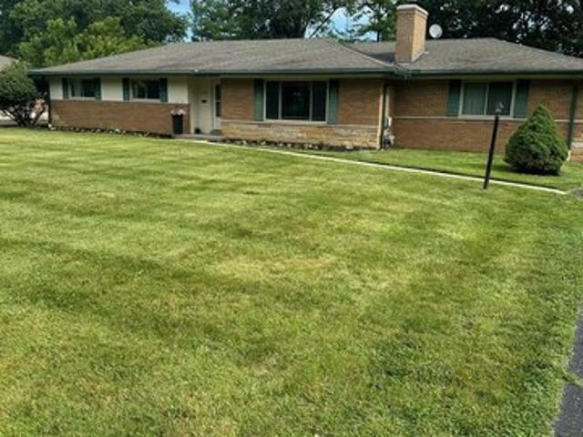 8150 Hopewell Rd, Montgomery, OH 45242