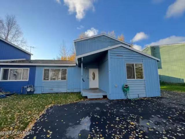 8150 LAMPLIGHTER CT, ANCHORAGE, AK 99502