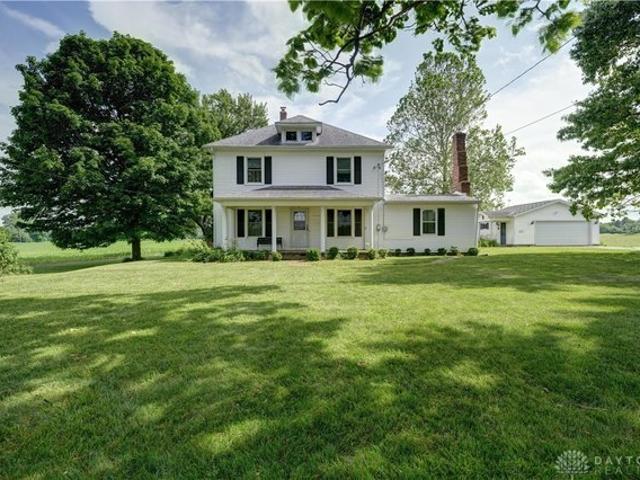 8150 Snake Rd, Dayton, OH 45426
