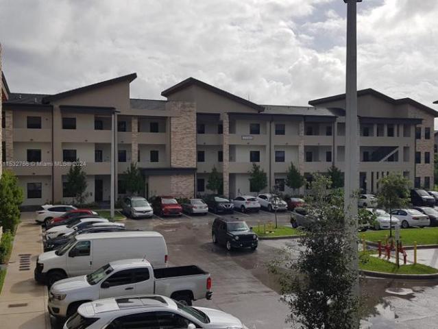 8151 NW 104th Ave #27, Doral, FL 33178
