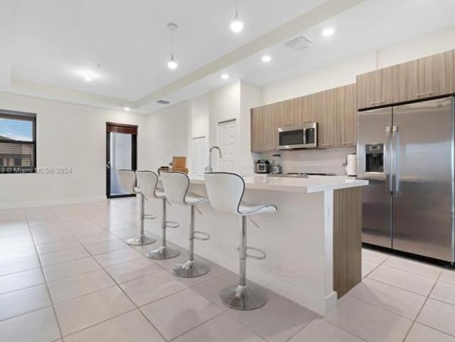 8151 NW 104th Ave #31, Doral, FL 33178
