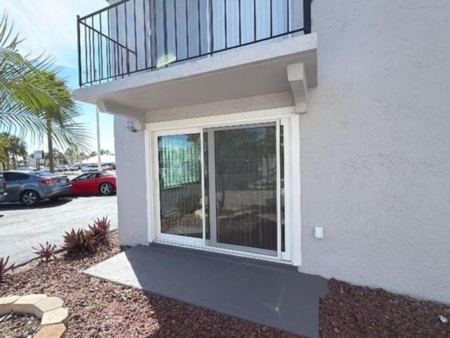 8151 Blind Pass Rd Apt 3, Saint Petersburg, FL 33706