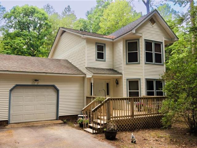 8153 Meandering LN