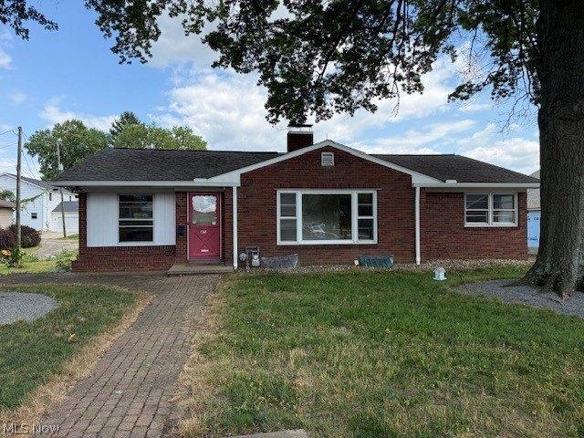 815 3rd St SW, New Philadelphia, OH 44663
