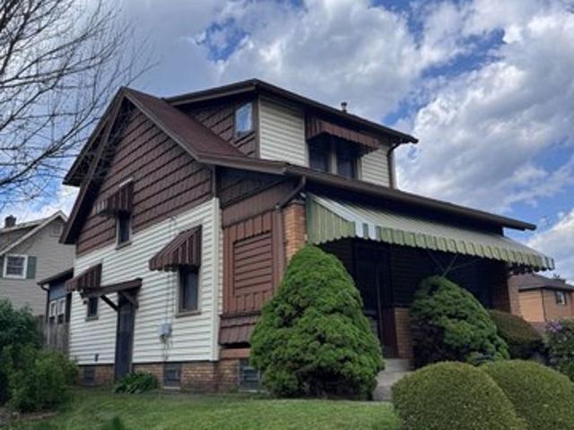 815 13th St, New Brighton, PA 15066