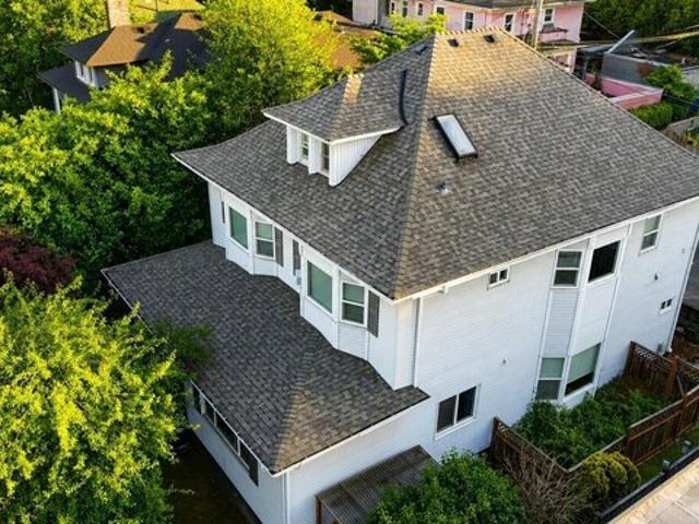 815 15th Ave E, Seattle, WA 98112