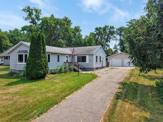 815 1st St SE, Elbow Lake, MN 56531