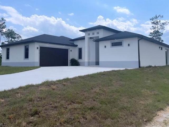 815 Calvin Ave, Lehigh Acres, FL 33972