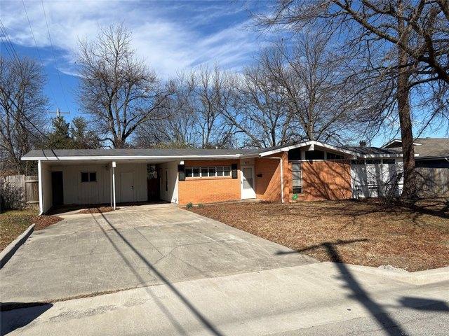 815 Campbell St, Ardmore, OK 73401