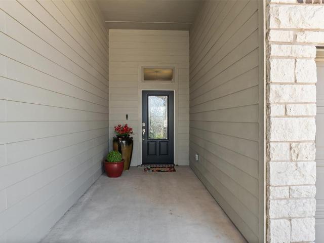 815 Cross Drive