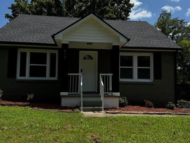 815 Cumberland Dr, Clarksville, TN 37040
