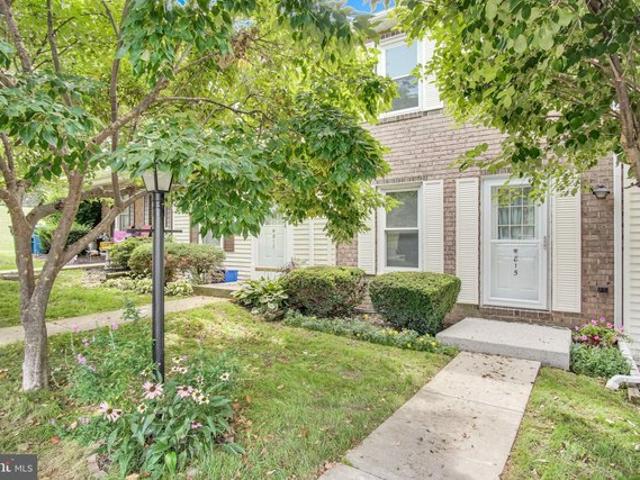 815 Allenview Dr, Mechanicsburg, PA 17055
