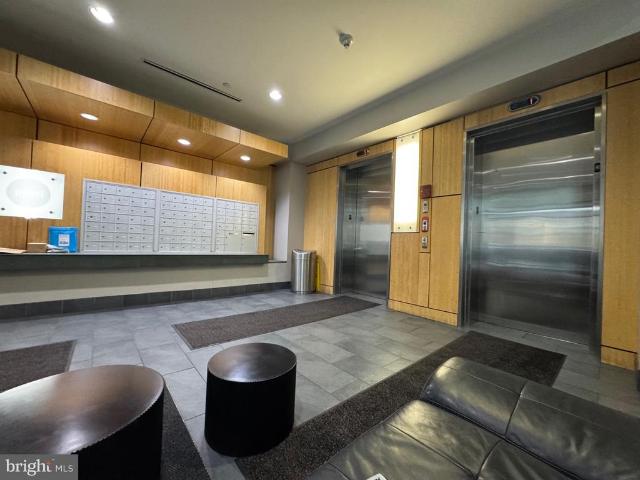 815 Arch Street # 208