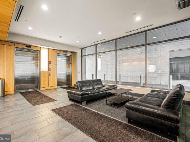 815 Arch Street # 502