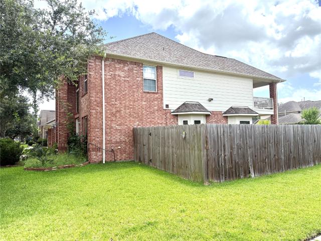 815 Arlington Pointe Drive