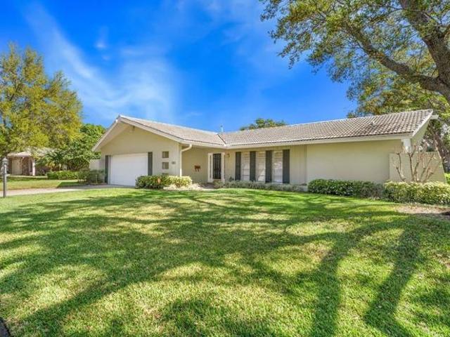 815 Barber Dr, Clearwater, FL 33764