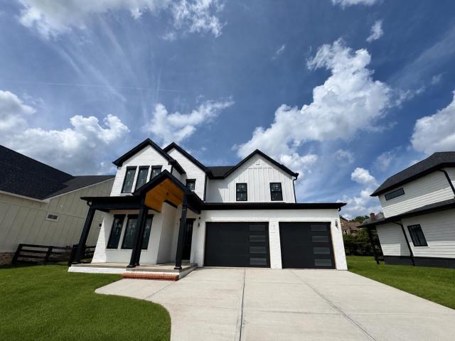 815 Bellerive Boulevard