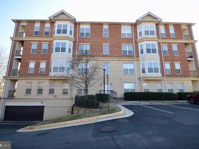815 Branch Dr, Unit 401, Herndon, VA 20170 | MLS #VAFX2303