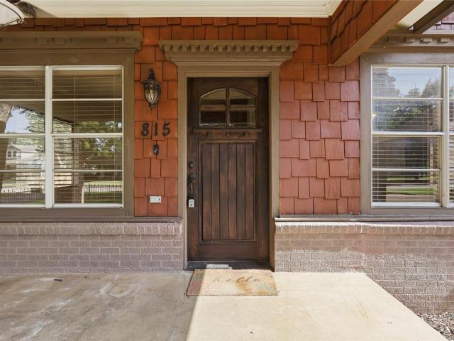815 Brazos Street