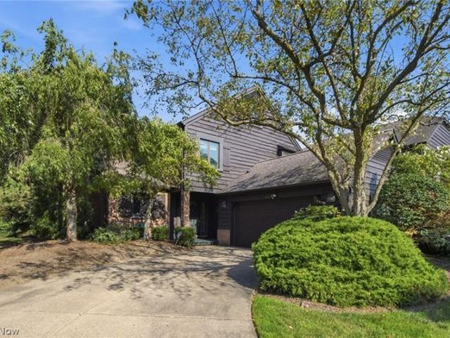 815 Brick Mill Run Unit 18, Westlake, OH 44145