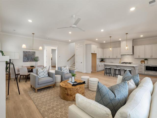 815 Gentle Breeze Drive