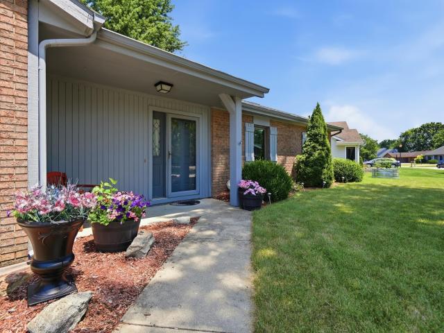 815 Glen Eagle Lane