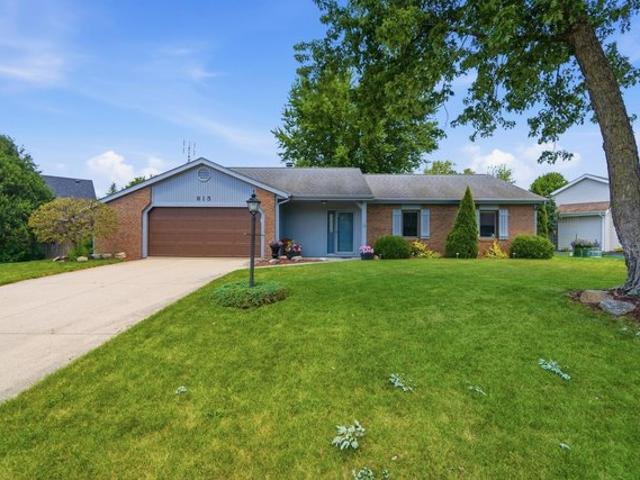 815 Glen Eagle Ln, Fort Wayne, IN 46845