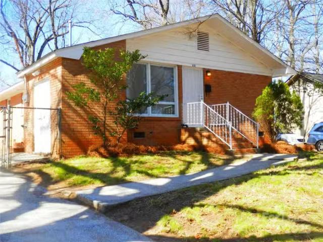815 Echo Glen Road, Charlotte, NC 28213 MLS #4221022