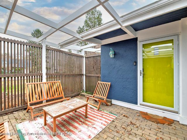 815 Knoll Road