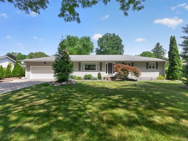 815 Kennedy St, Jackson, MI 49202