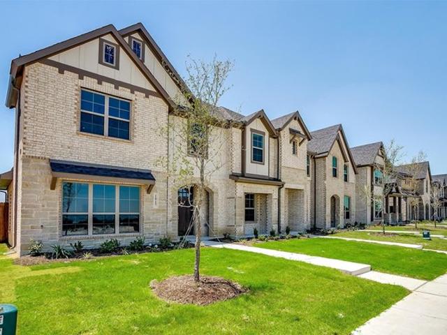 815 Homeplace Cir, Mansfield, TX 76063