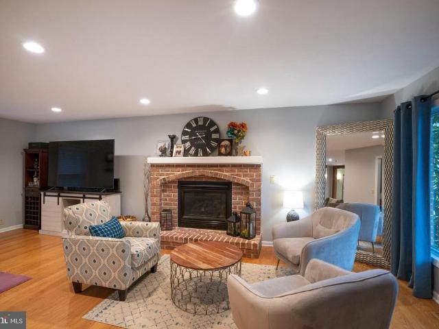 815 Outer Drive