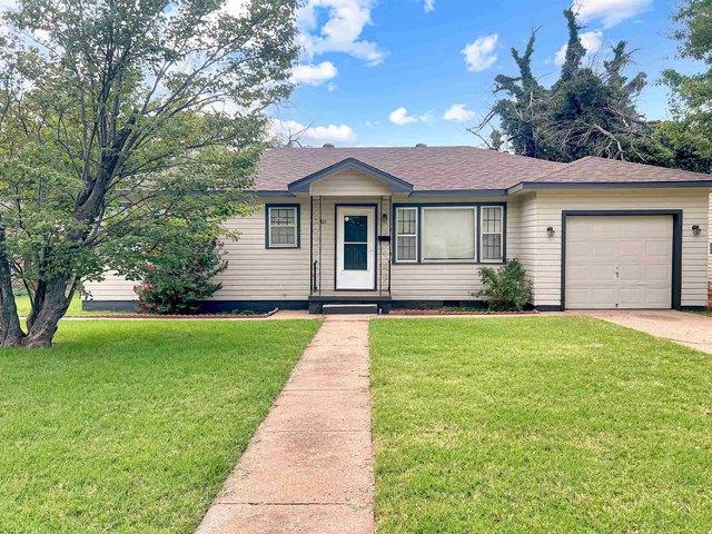 815 N Sunset Dr, Alva, OK 73717