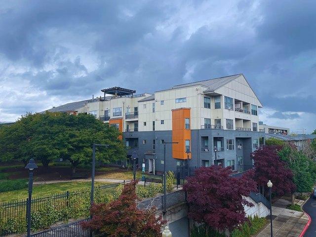 815 NW Naito Pkwy, Portland, OR 97209