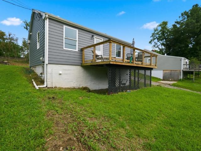 815 Saxonburg Boulevard