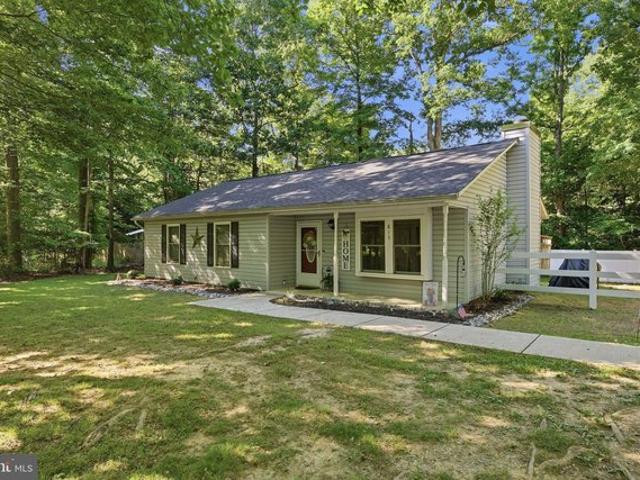 815 San Mateo Trl, Lusby, MD 20657