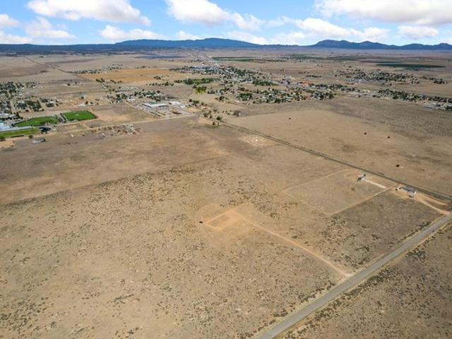 815 Paseo Poniete, Moriarty, NM 87035
