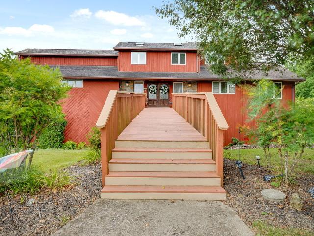815 Quail Ridge Court