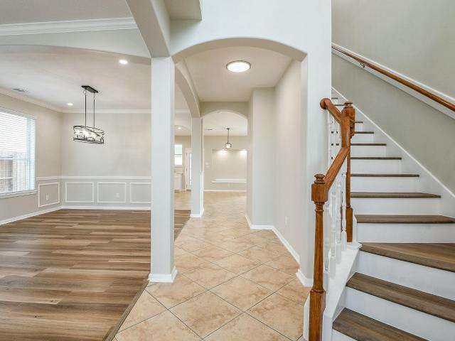 815 Robins Way